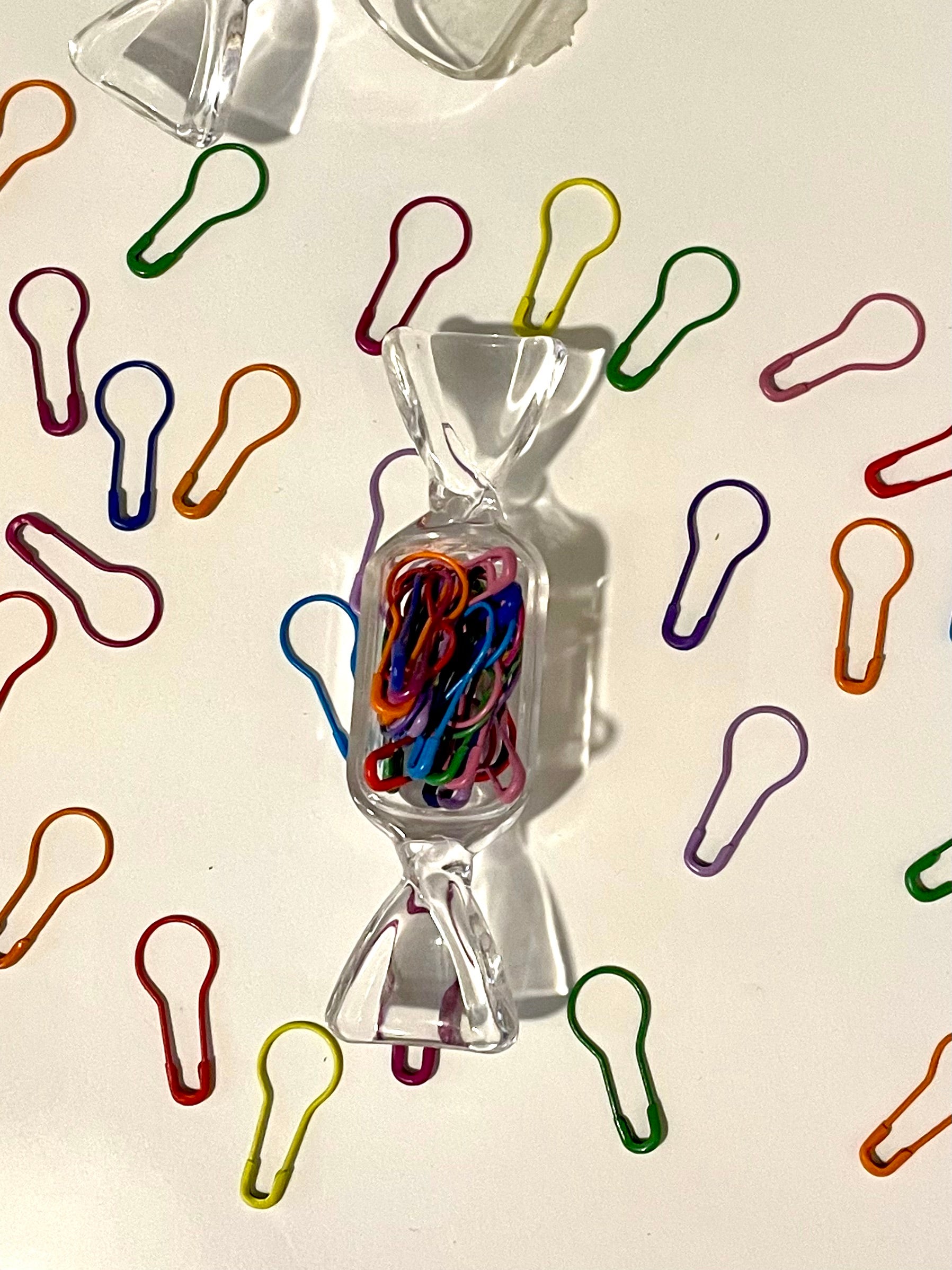 30Pcs Scarf Pins With Candy Storage Box, Metal Safety Pins, Knitting C ...